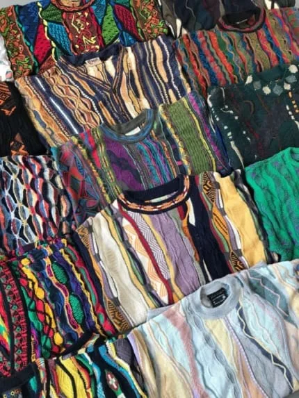 BUNDLE OF 20 VINTAGE COOGI 3D KNIT MULTICOLOUR SWEATER AND BUNDLE OF 20 VINTAGE COOGI 3D KNIT MULTICOLOUR SWEATER AND